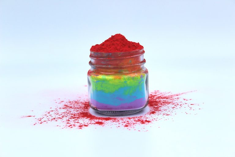 Pre-filled Red Color Powder Squeeze Bottles | Color Powder Supply Co.