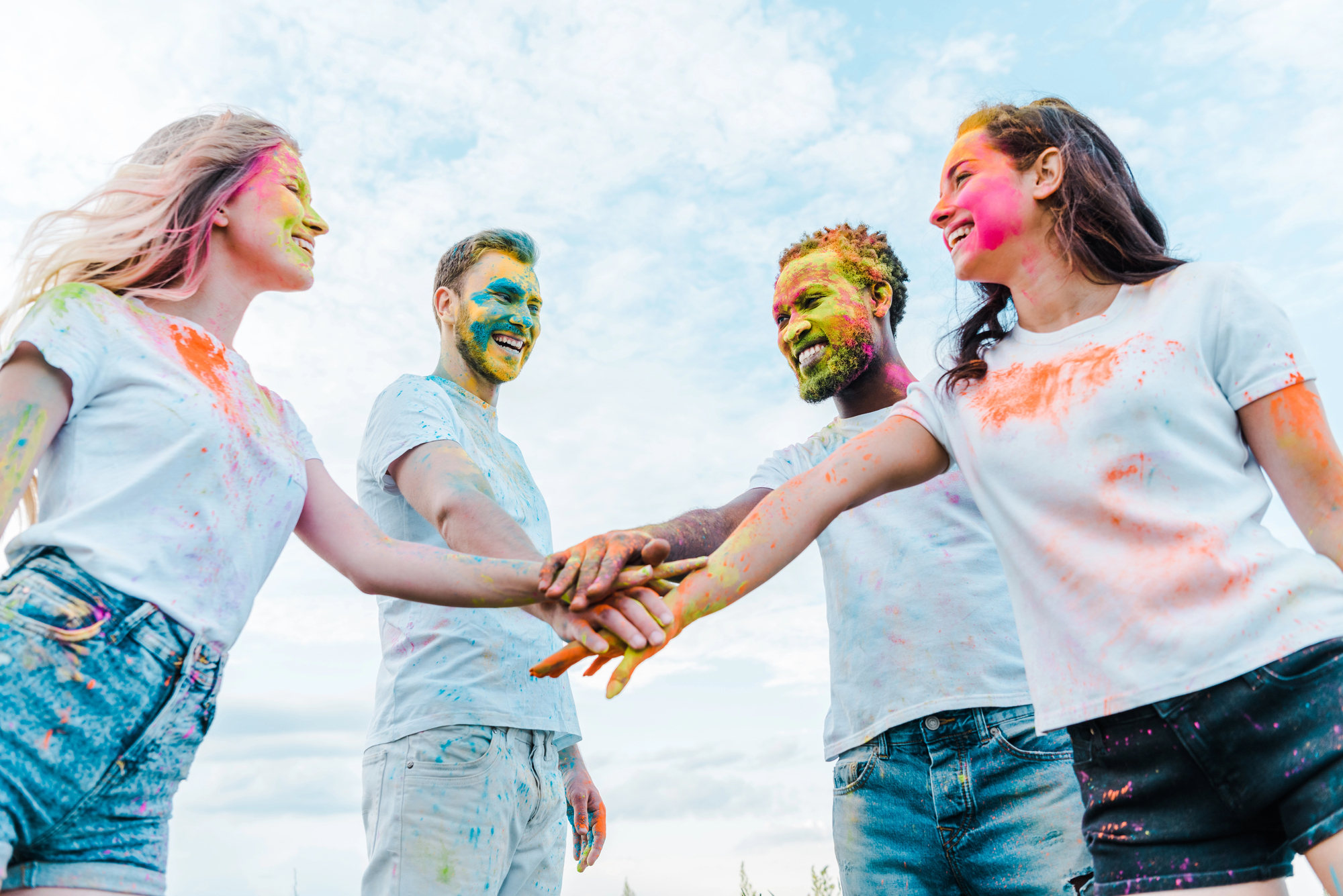 Youth Group Activities with Color Powder | Color Powder Supply